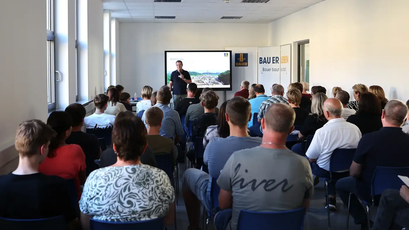La "lunga notte" di Bauer per la formazione dei professionisti di ...